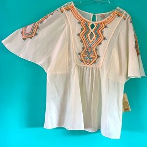 Reba | Tops | Adorable Reba Southwestern Stitched Flowy Top | Poshmark